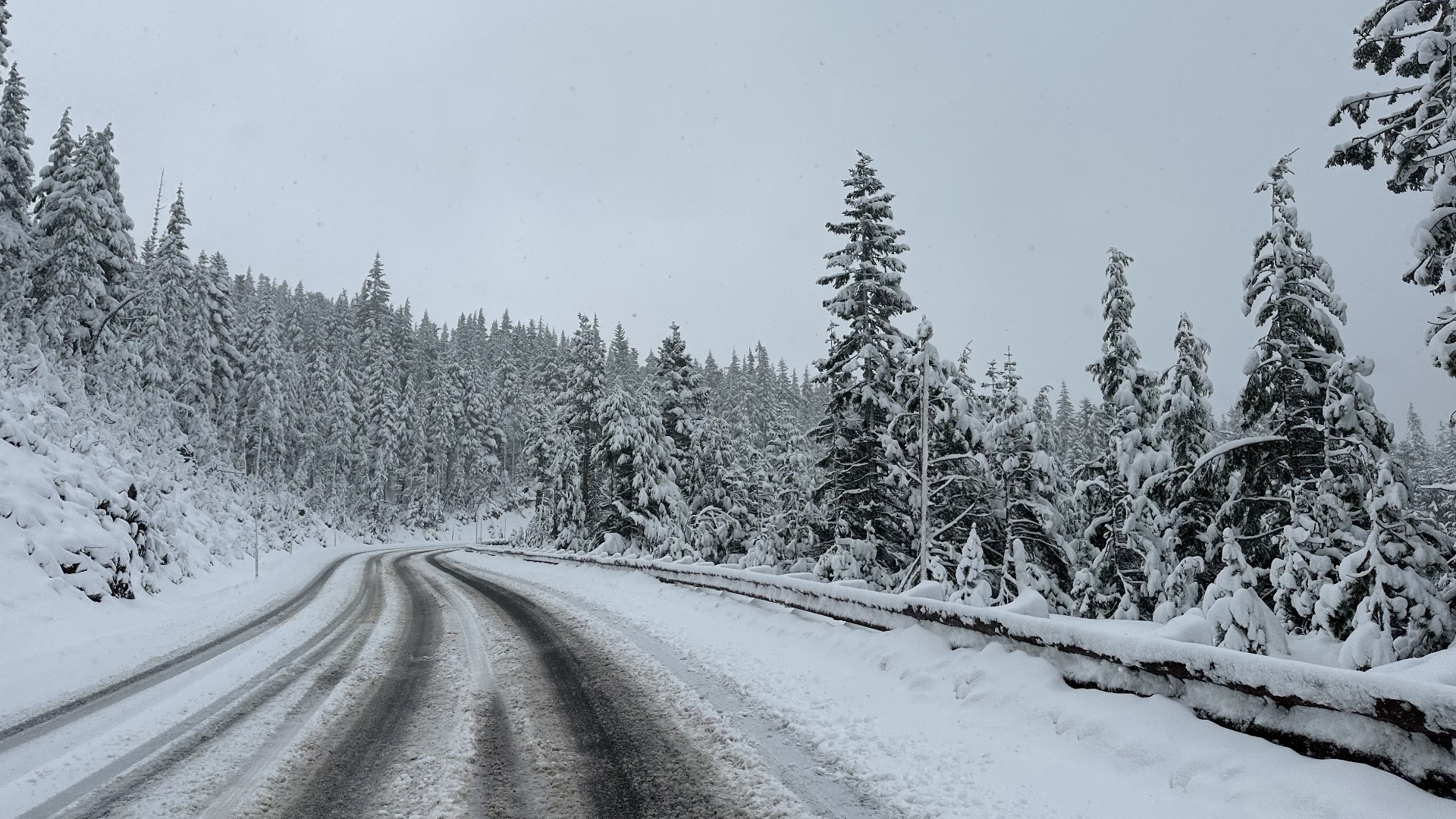 Snow hits the Cascades for the first time this season | kgw.com