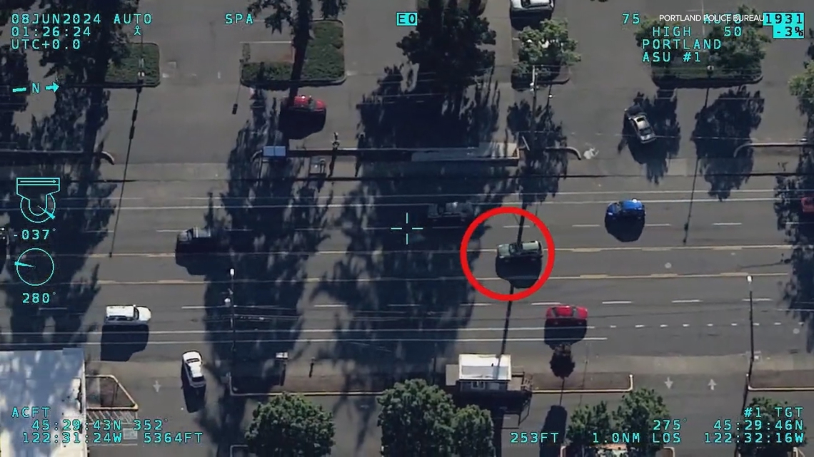 Aerial footage shows police chase stolen vehicle in 100 mph chase ...