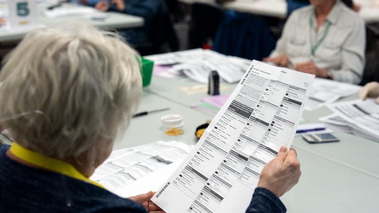 Federal judge dismisses Trump lawsuit after Oregon refused to hand over ...