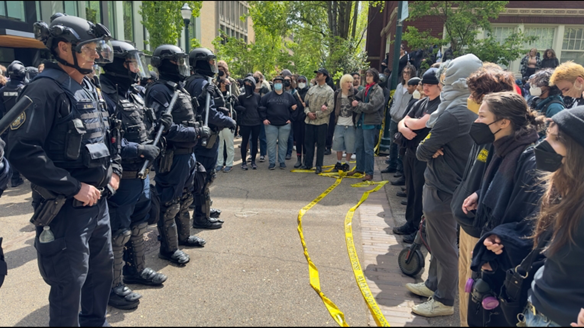 Police arrest 12, clear Portland State University library | kgw.com