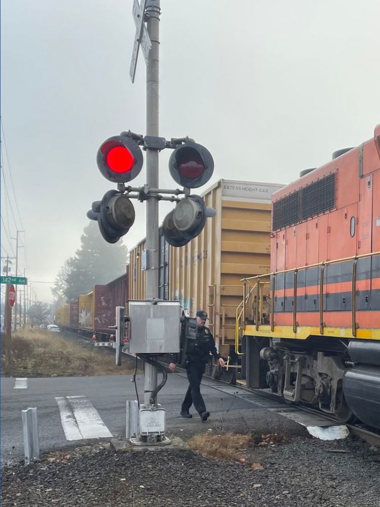 1 injured after train strikes car in Beaverton | kgw.com