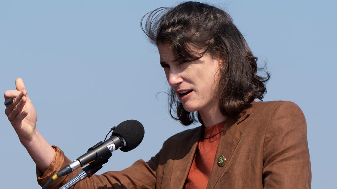 Rep. Gluesenkamp Perez among 6 House Democrats who voted to end ...