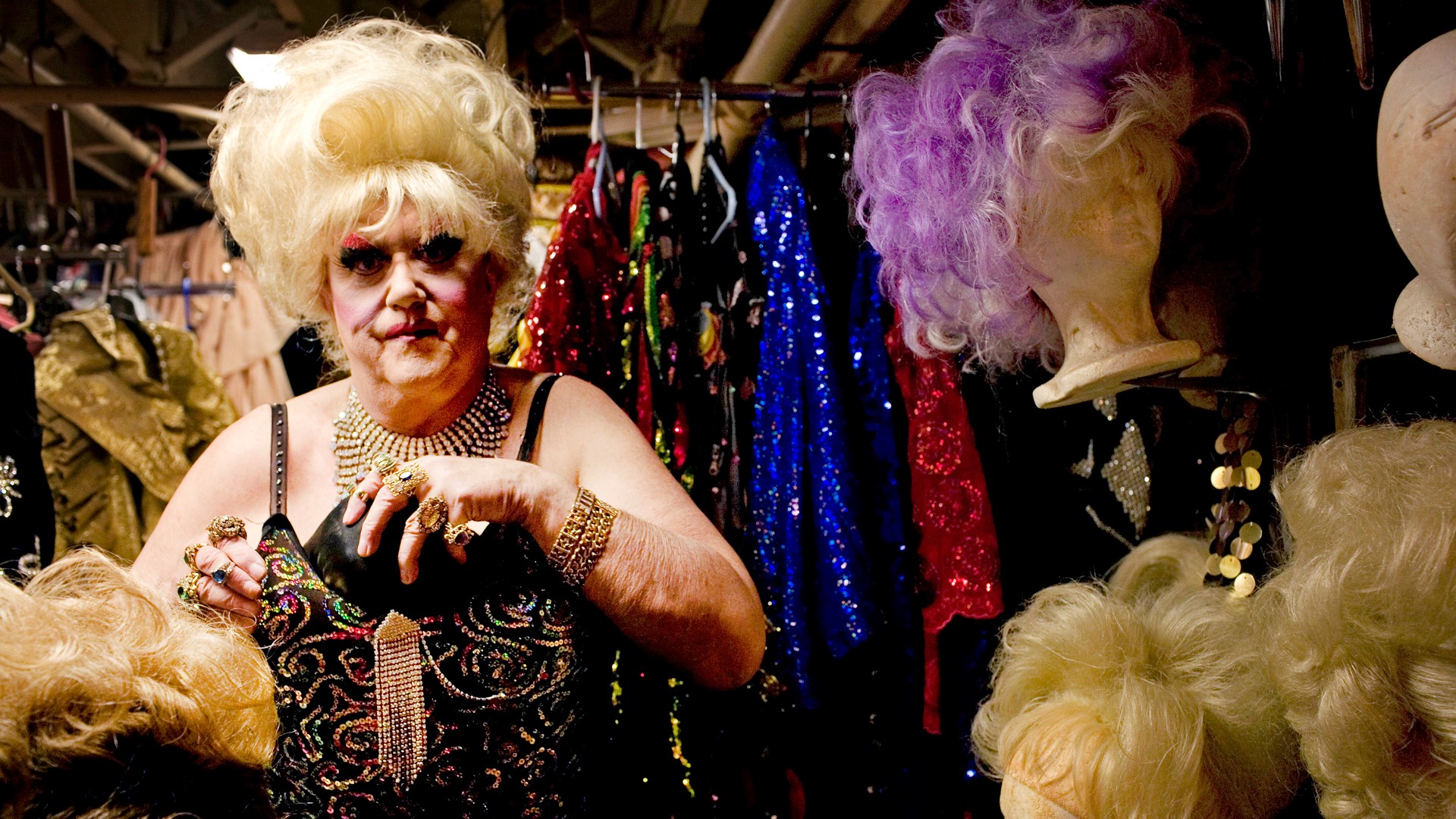 Street sign honors Darcelle XV, Portland's iconic drag queen | kgw.com