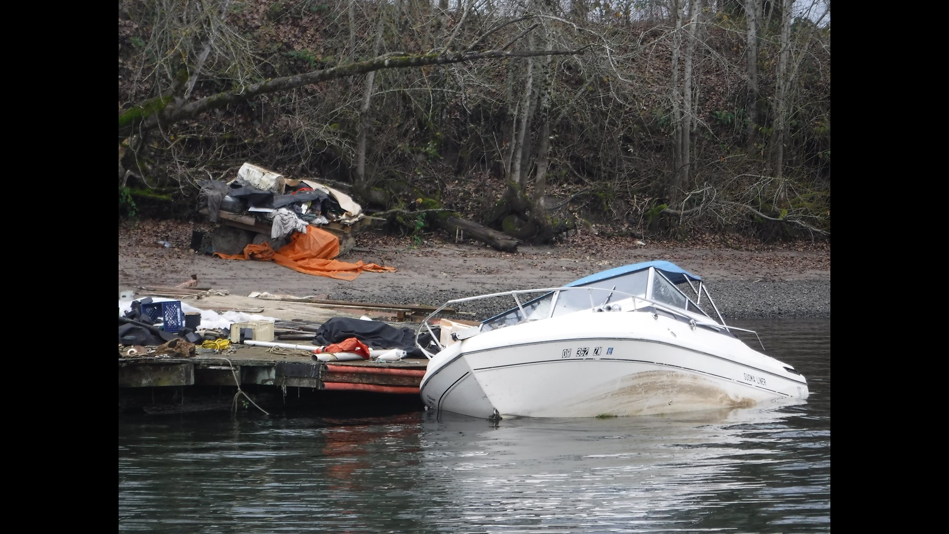 Transient boats now populating, sinking in Columbia River | kgw.com