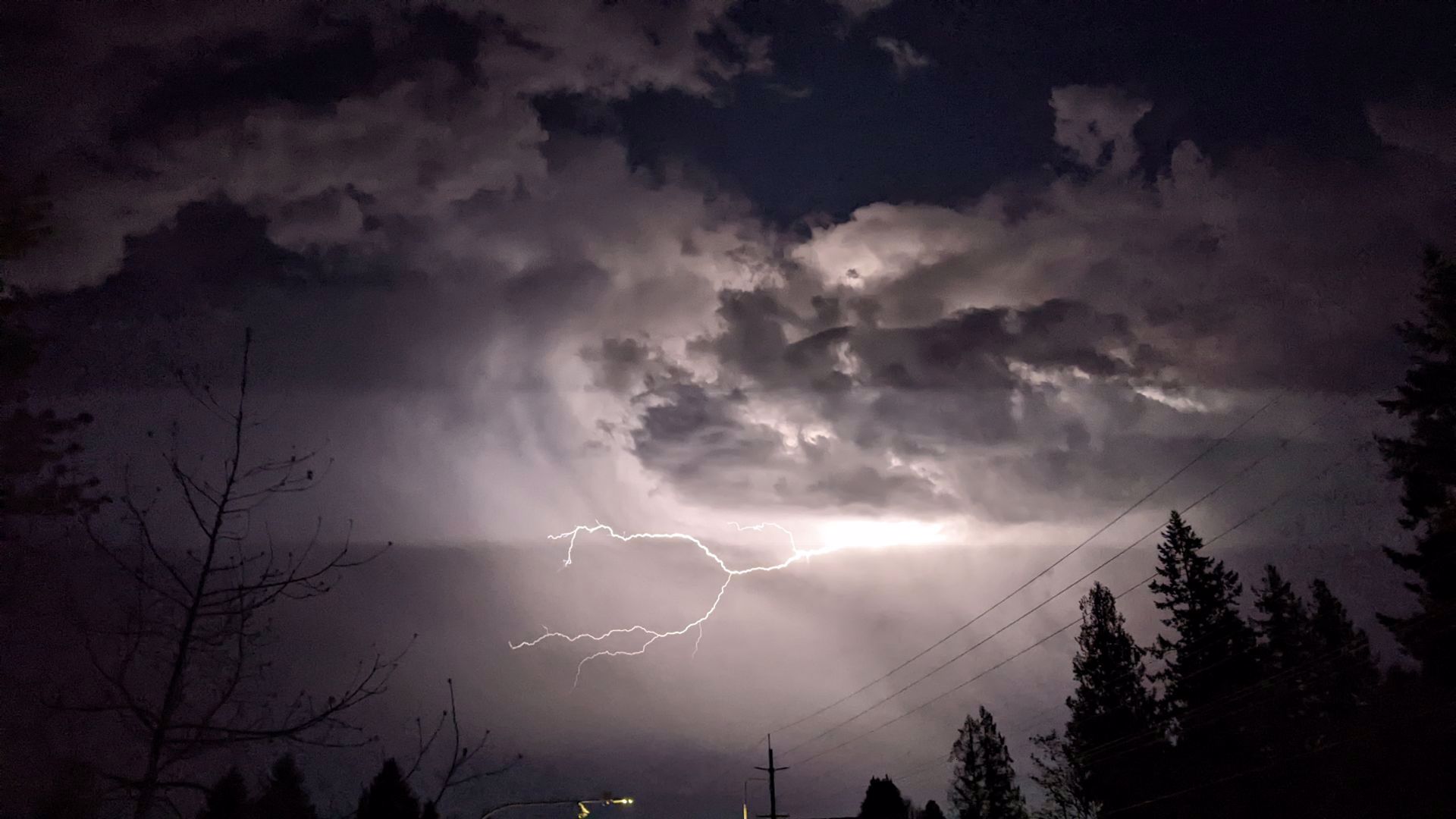 PHOTOS: Lightning over the Northwest | kgw.com