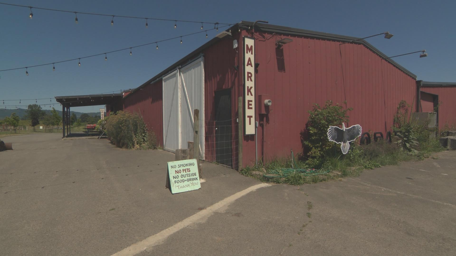 Owners of Oregon family farm stands claim threat from state policy ...
