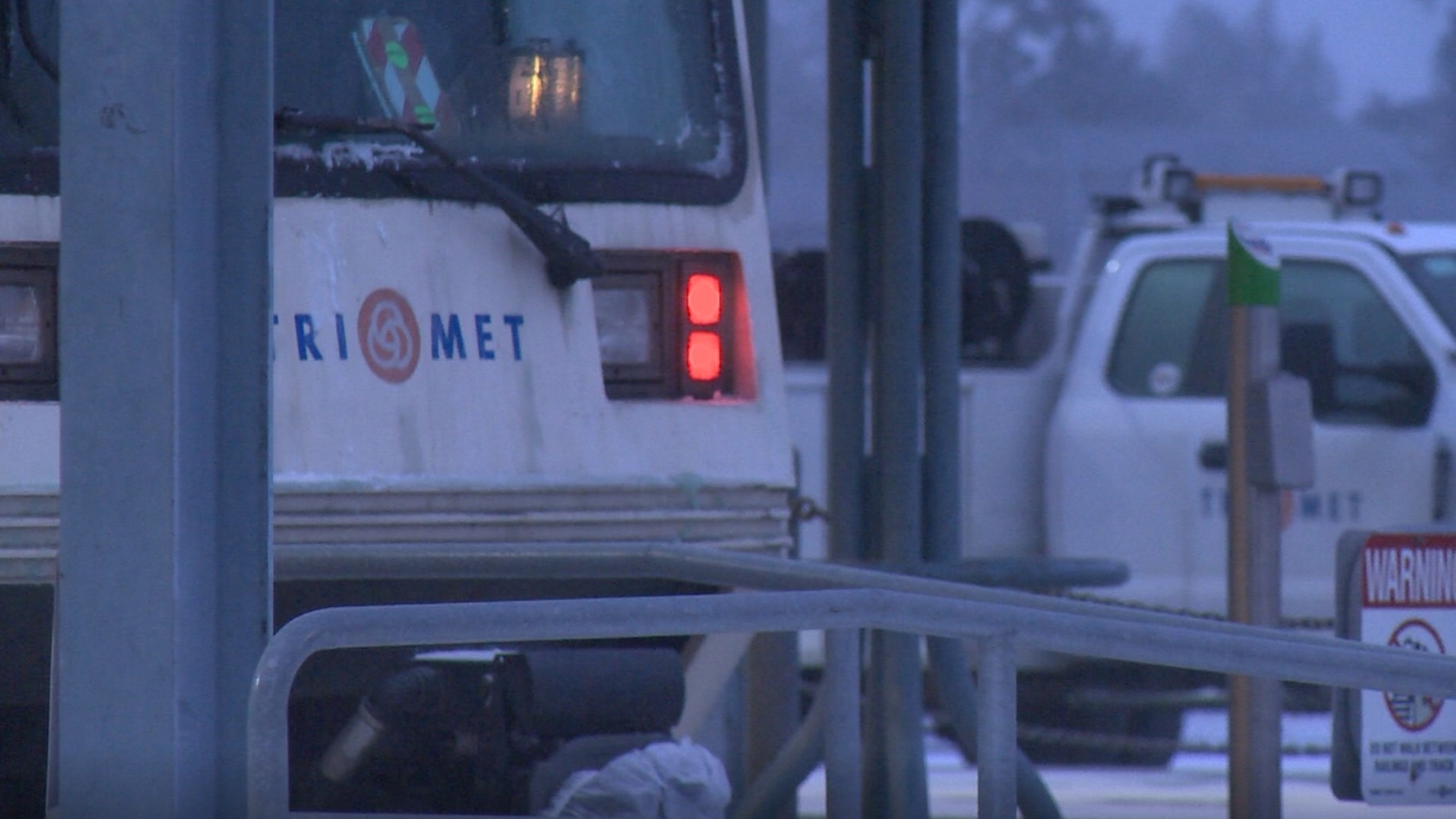 Portland ice storm: TriMet restores MAX service | kgw.com
