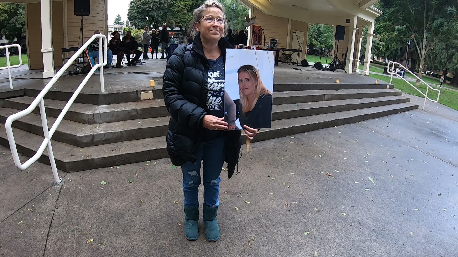 Families of murder victims hold candlelight vigil in Vancouver | kgw.com