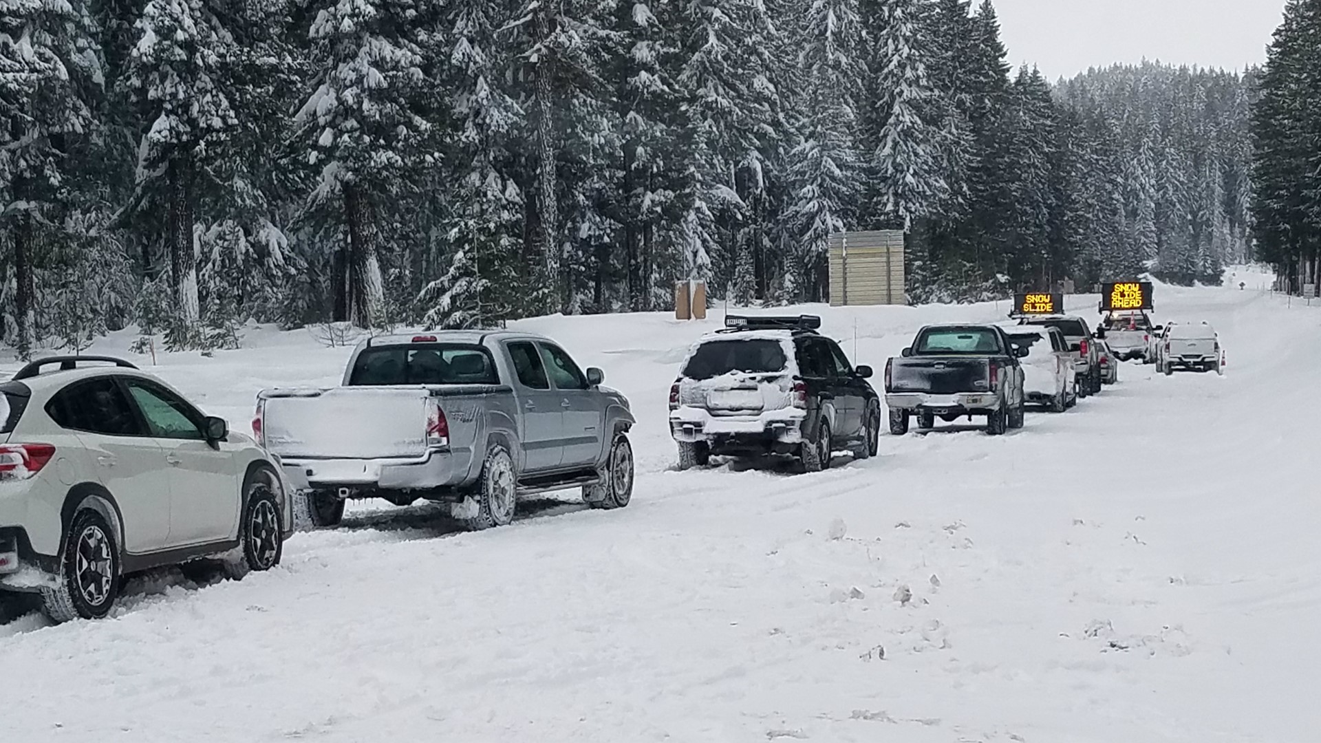 Highway 20 reopens following avalanche near Santiam Pass | kgw.com