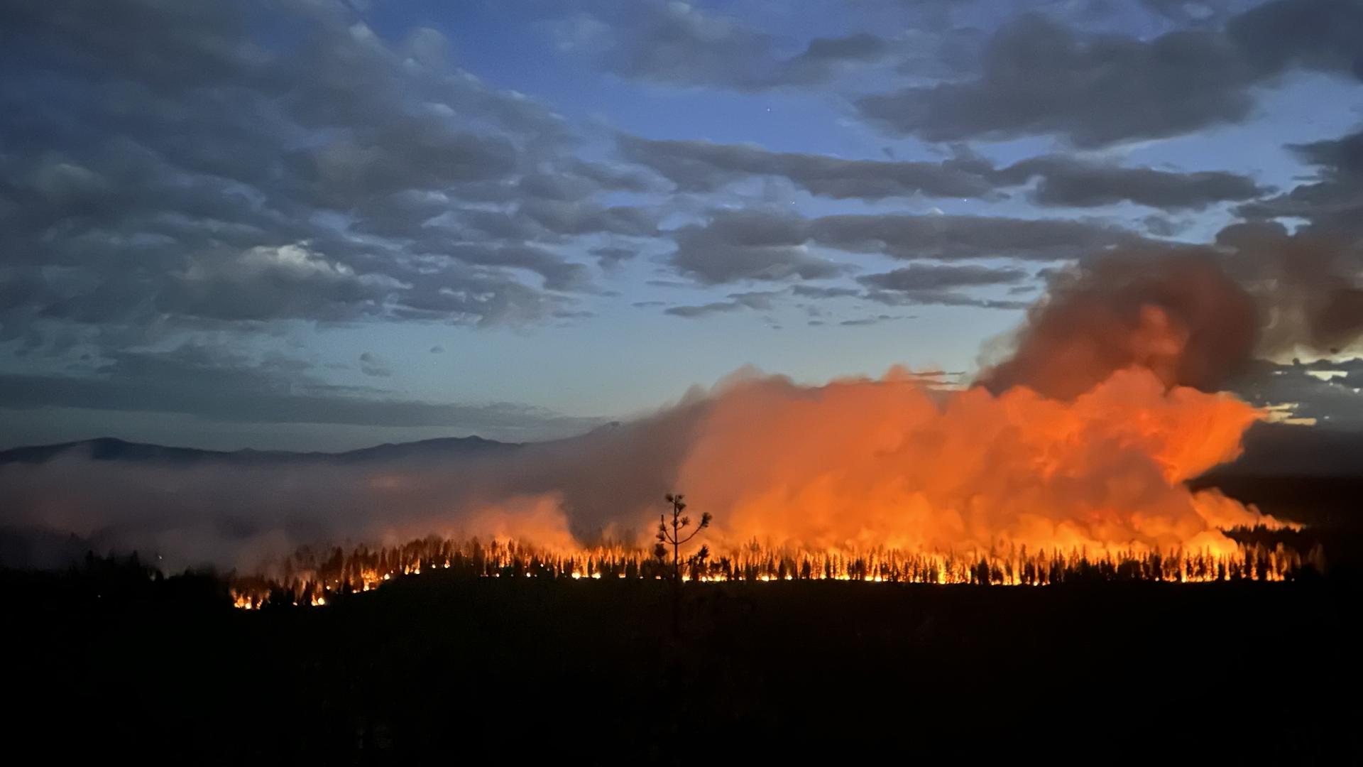 Containment reaches 60% for 3,889-acre Darlene 3 wildfire | kgw.com