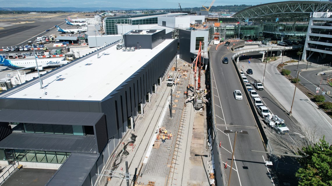 Portland Red Line light rail to resume after closure | kgw.com