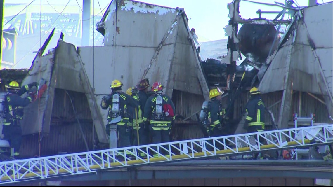Two-alarm fire breaks out at former Red Lion Hotel in Vancouver | kgw.com