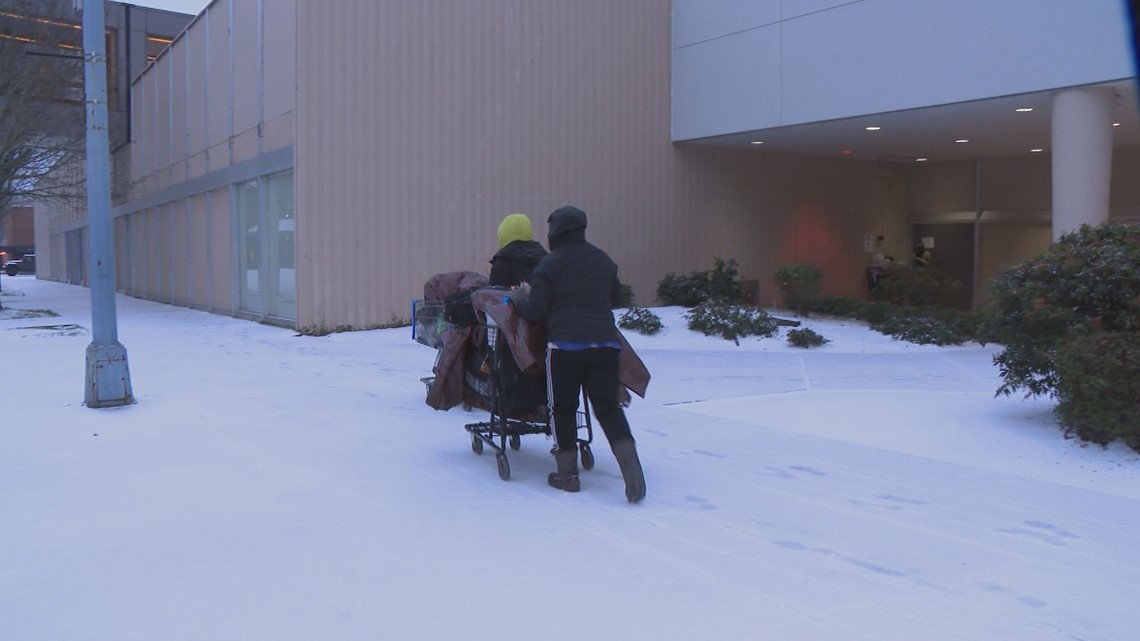 Homeless Salem residents brace for freezing temperatures | kgw.com