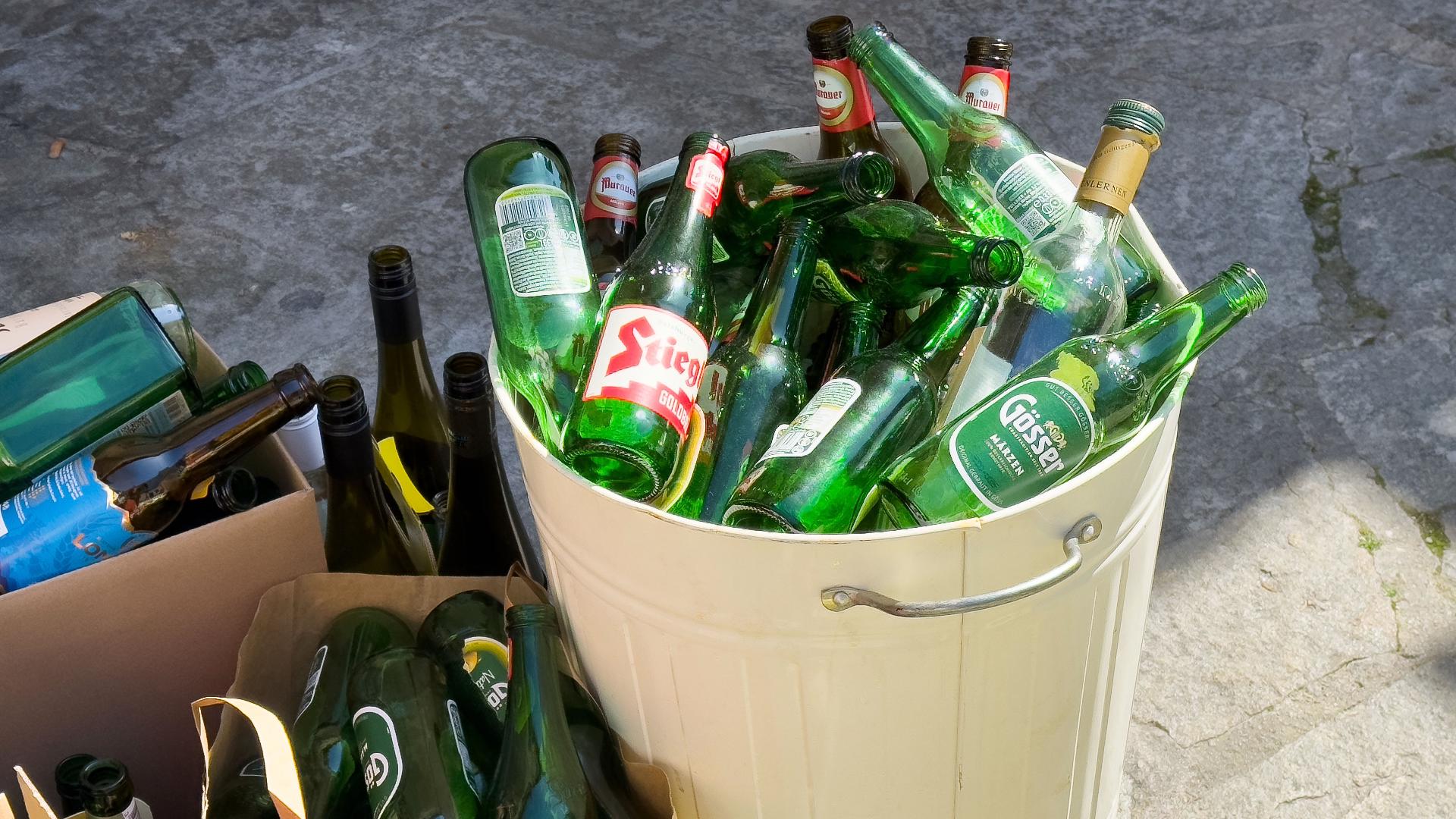 Oregon's controversial recycling law faces trial on constitutional ...