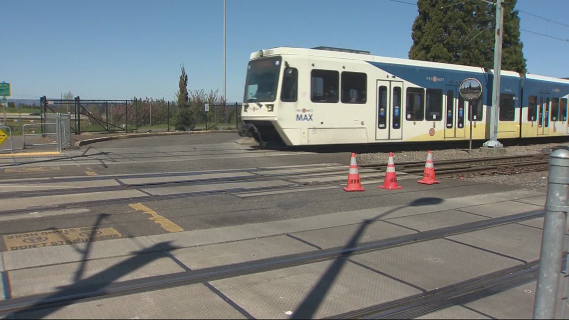 IBR office recommends light rail for new I-5 Bridge | kgw.com