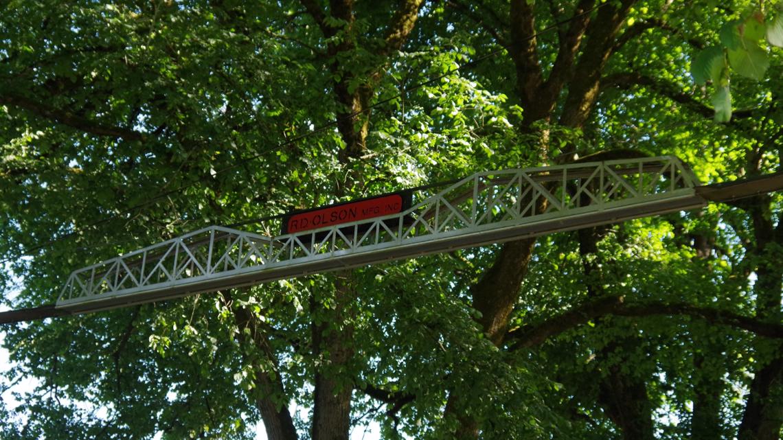 Who built Longview's first bridge for squirrels | kgw.com