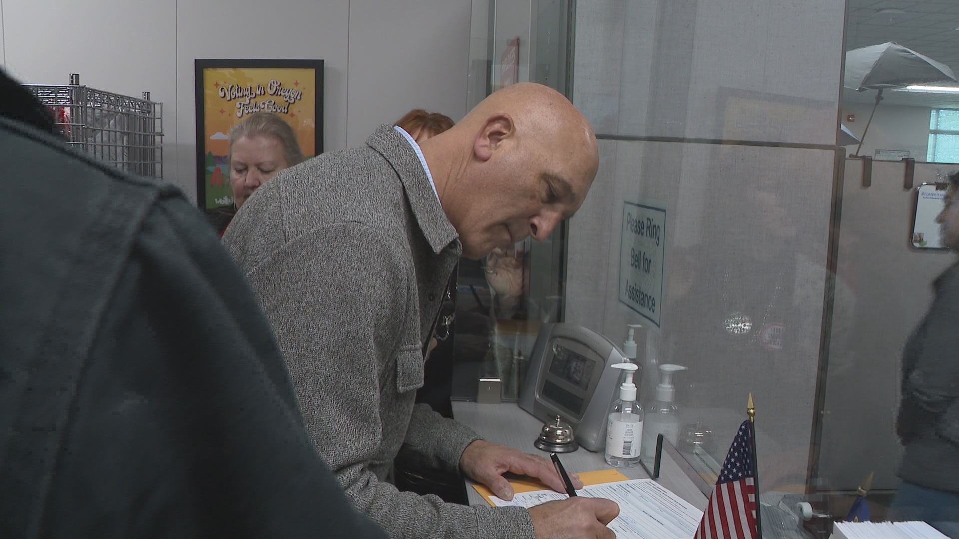 Republican-led group turns in signatures for anti-tax ballot measure ...