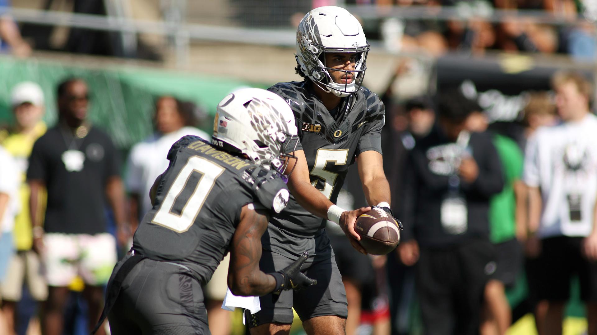 No. 6 Oregon beats rival Oregon State 41-7 | kgw.com