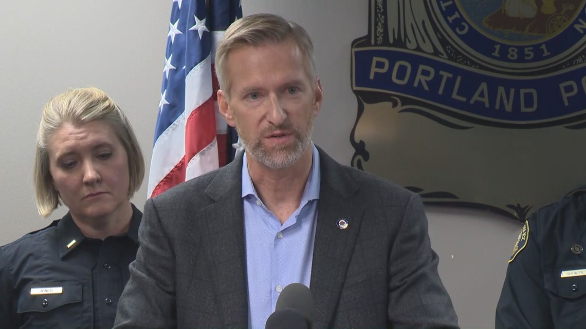 Portland mayor praises police for response to protests | kgw.com