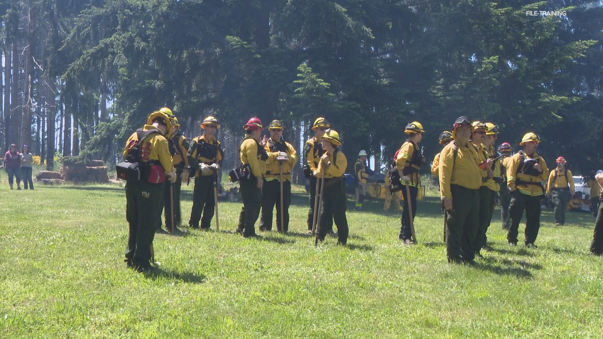 Oregon firefighters convene for wildfire season training | kgw.com