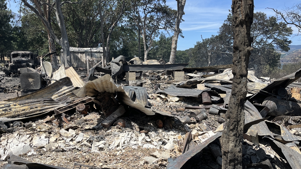 Rowena Fire destroys at least 20 homes, leaving residents devastated ...