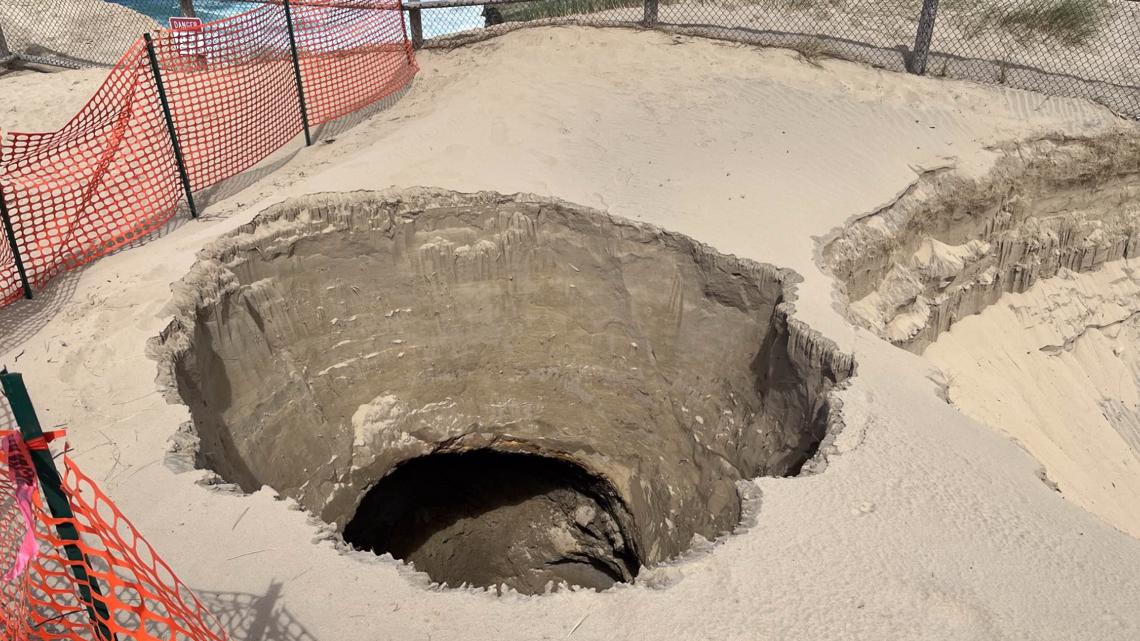 PHOTOS: Second sinkhole at Cape Kiwanda | kgw.com