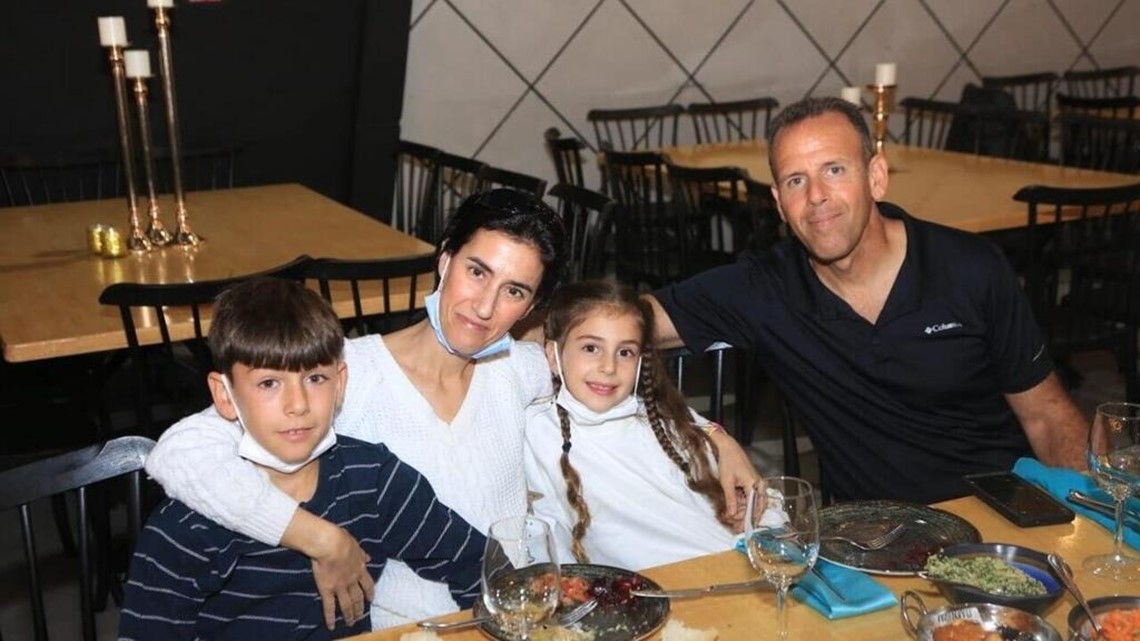 Portland-area couple says Israeli family were captured by Hamas | kgw.com