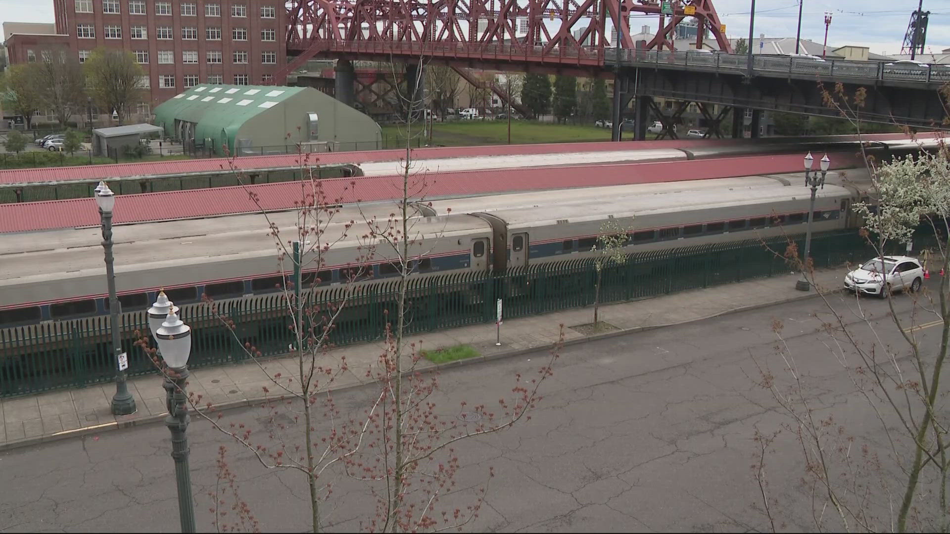 Amtrak introduces replacement trains for Seattle-Portland route | kgw.com