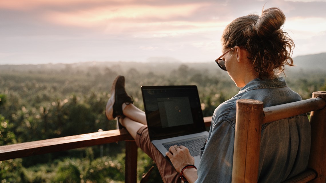 Many Oregon state employees still work remotely, some elsewhere | kgw.com