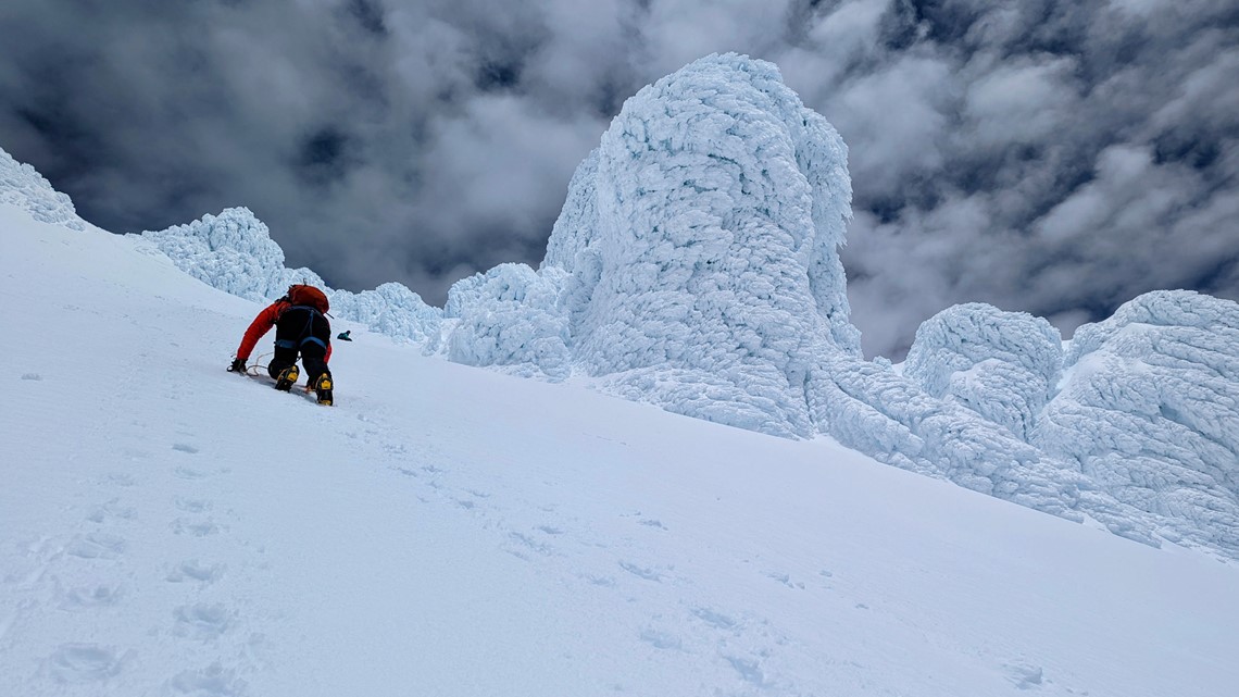 Climbing to the top of Mount Hood | kgw.com