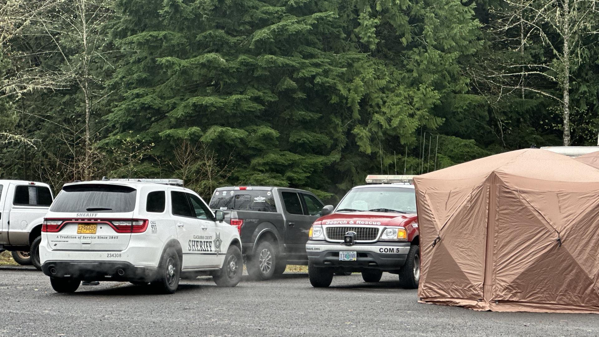 Mount Hood hiker, 2 dogs still missing after several days | kgw.com