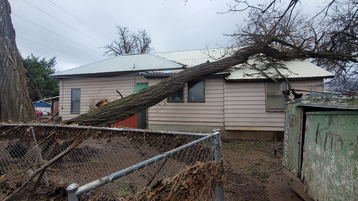 Damage in Pendleton, Oregon from flooding | kgw.com