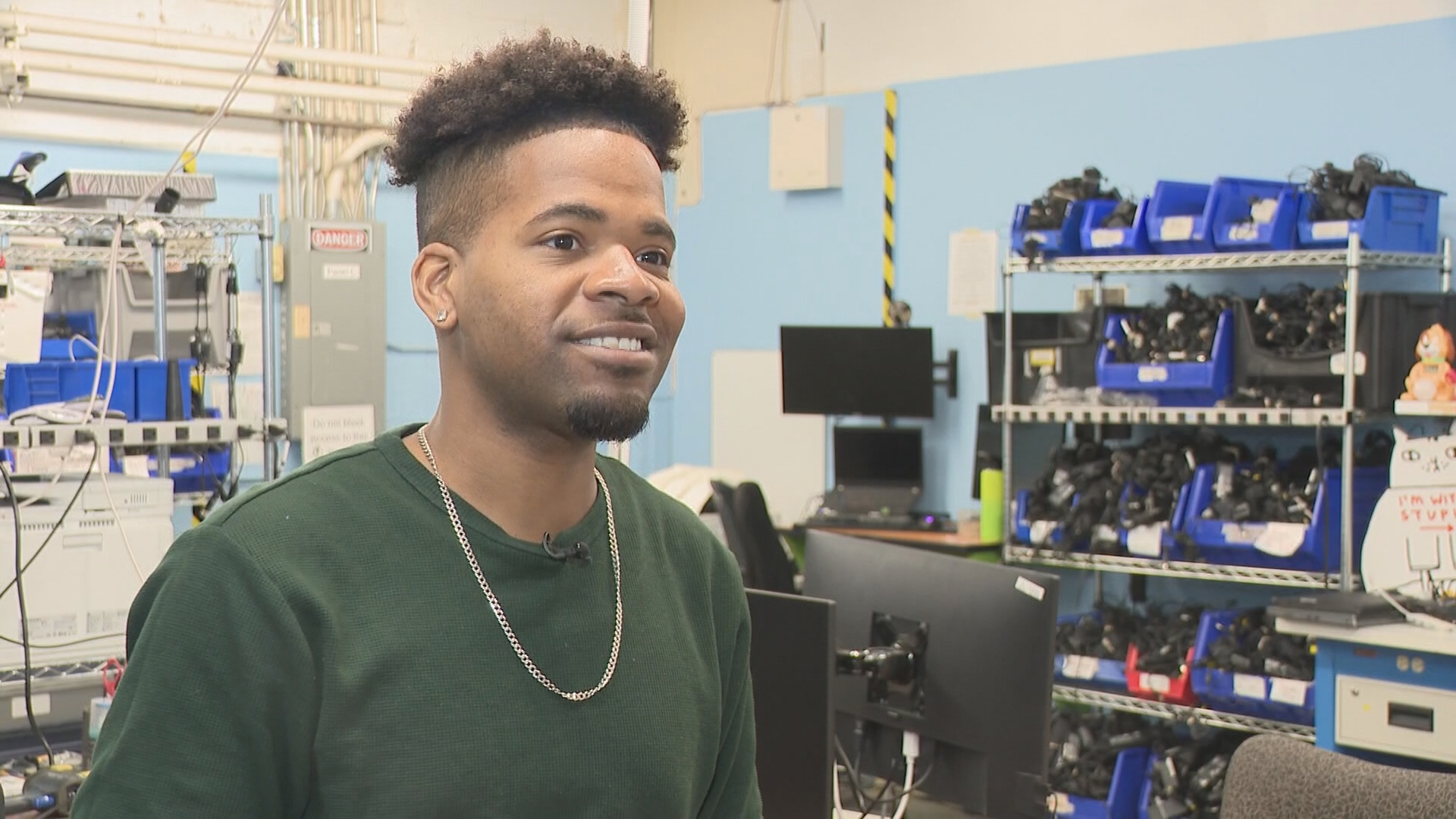 Portland nonprofit Free Geek celebrates 25 years | kgw.com