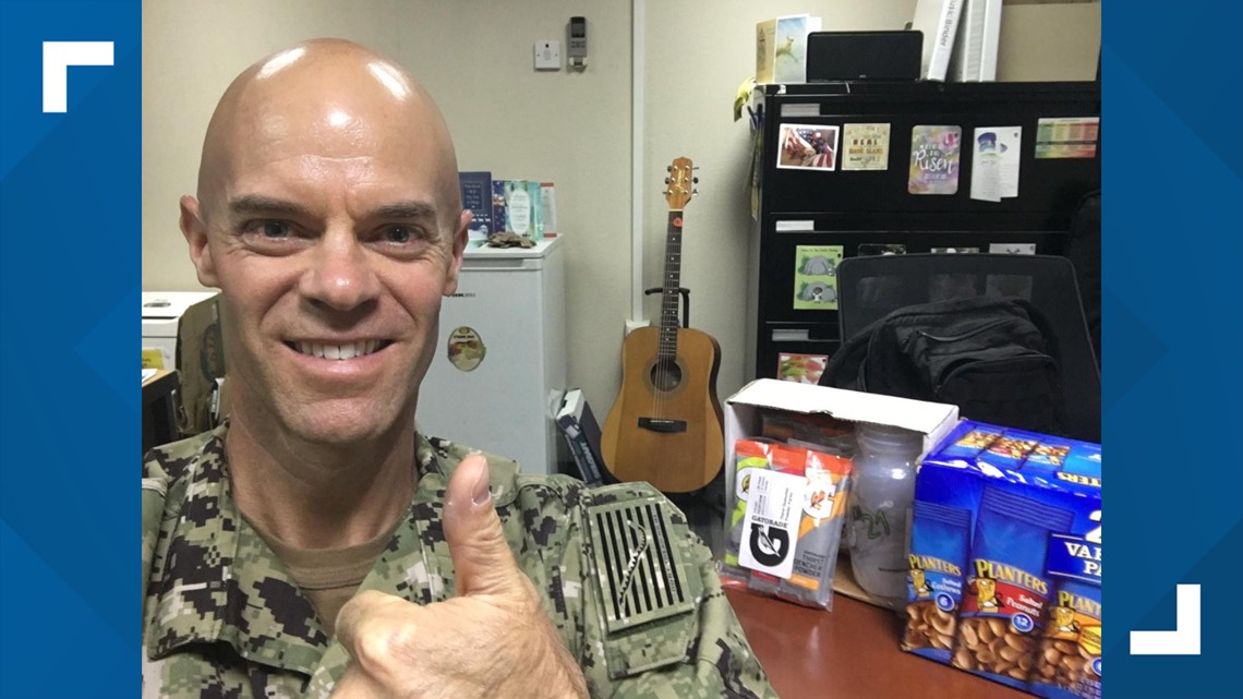 Pastor deployed with Navy makes it back home in time for Thanksgiving ...
