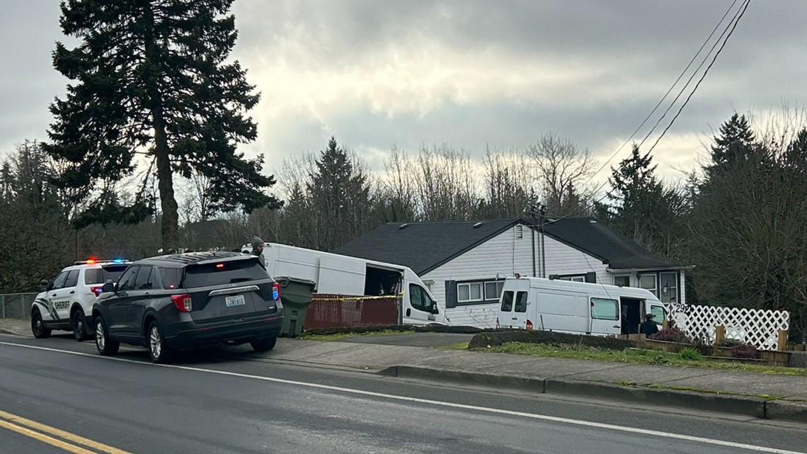 Longview police shoot and kill woman | kgw.com