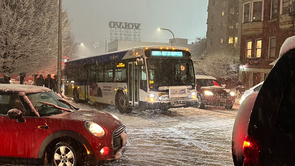 Portland snow storm: TriMet bus routes, MAX lines | kgw.com