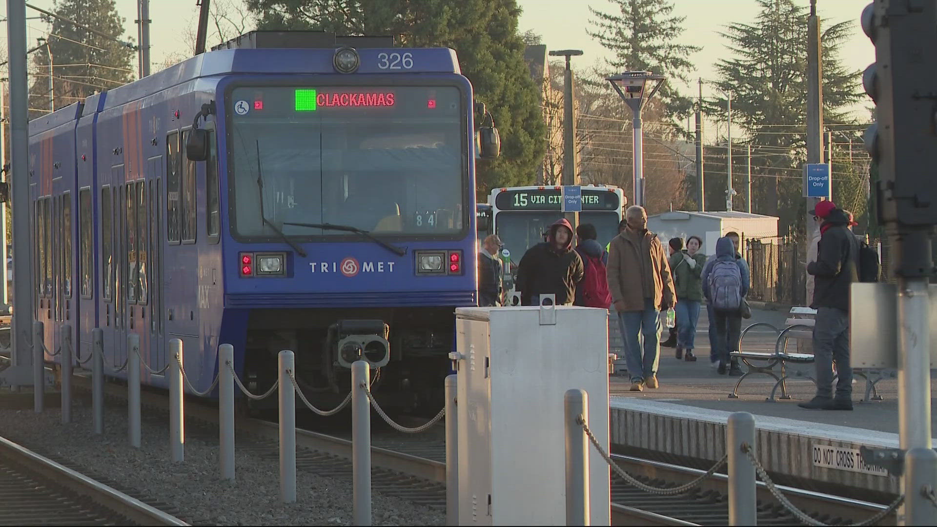 TriMet asks riders to help determine upcoming service cuts | kgw.com