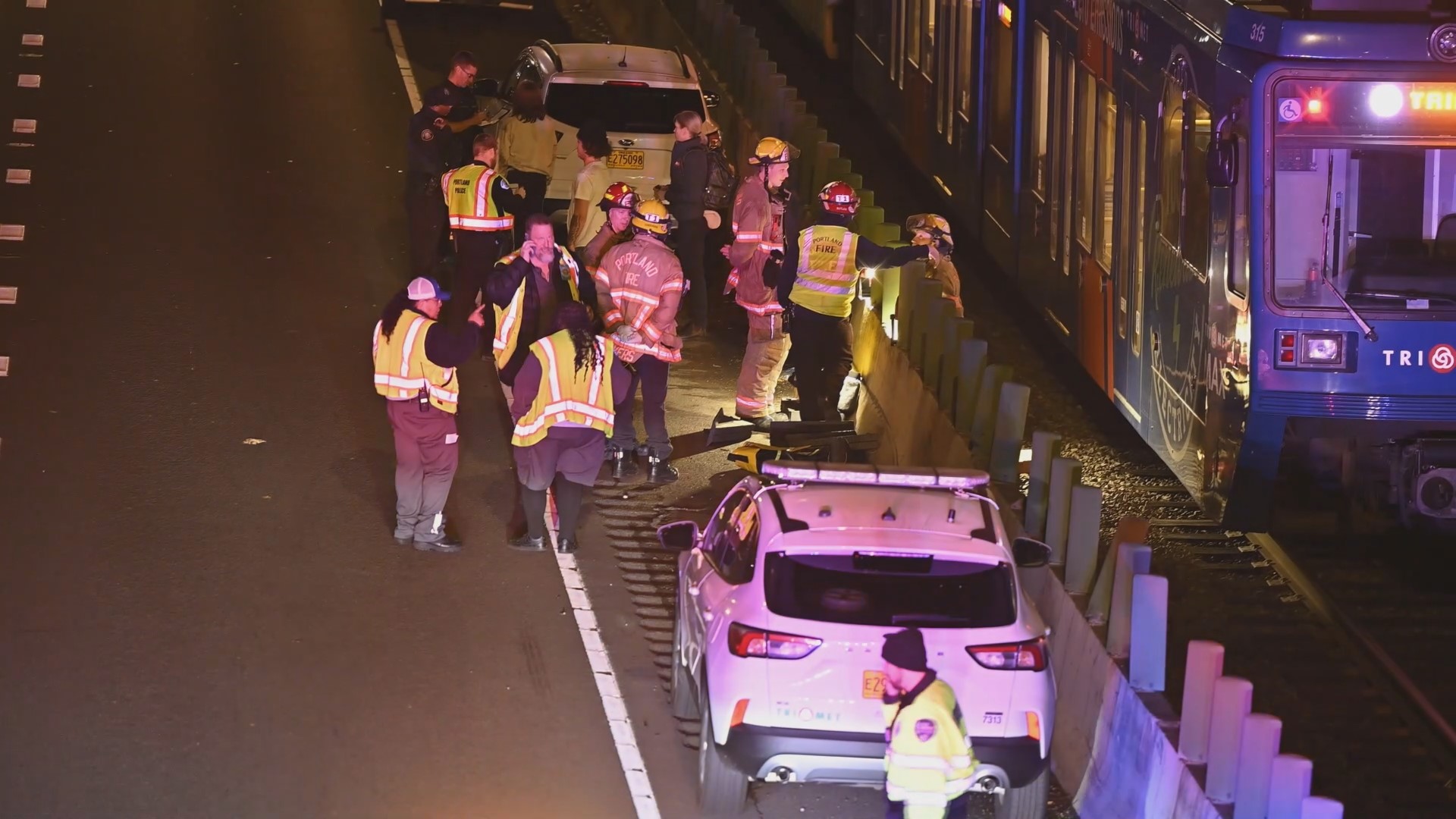 2 teens struck and killed by MAX train alongside I-84 | kgw.com