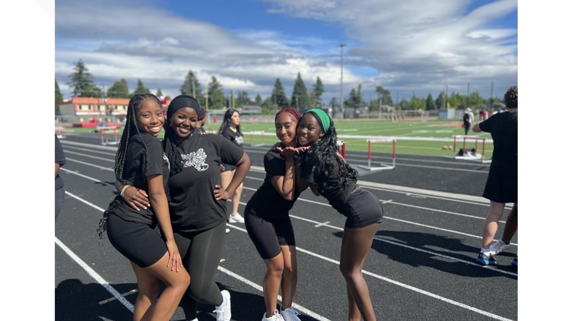 Portland high school brings Southern cheerleading style to Oregon | kgw.com