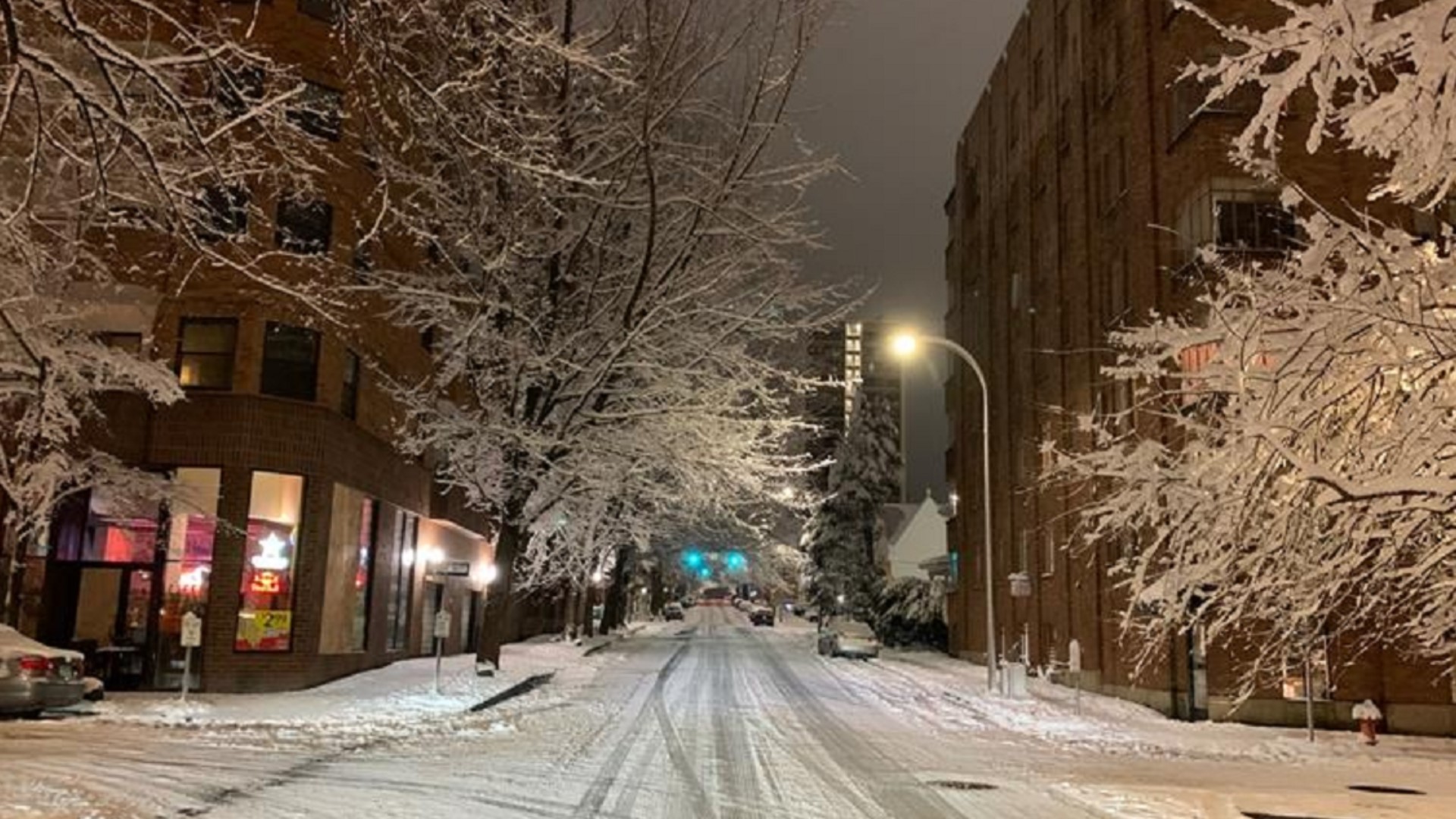 PBOT plows and trucks treating roads | kgw.com