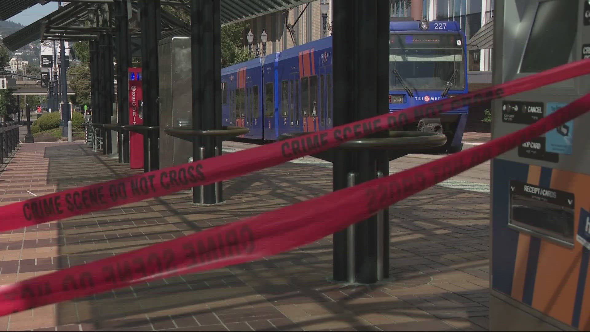 Man injured, hospitalized after assault at Convention Center TriMet station | kgw.com