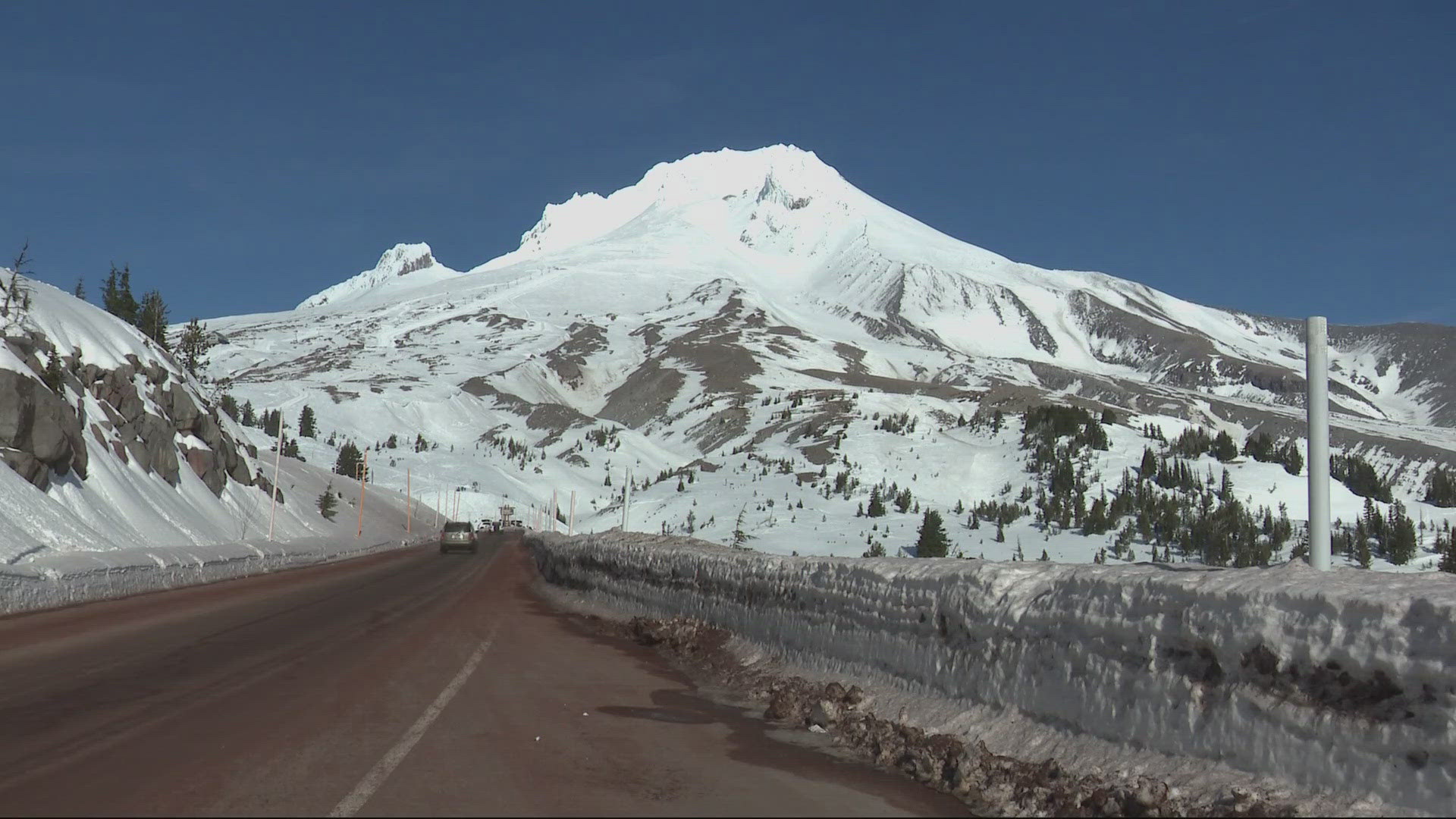 Climber who died after 300-foot fall on Mount Hood identified | kgw.com