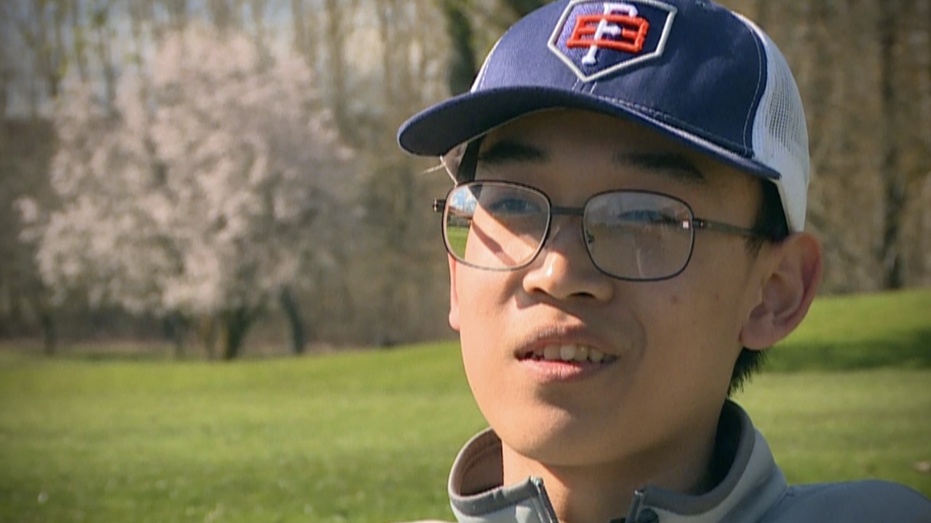 Parkrose High School senior caddie earns scholarship | kgw.com