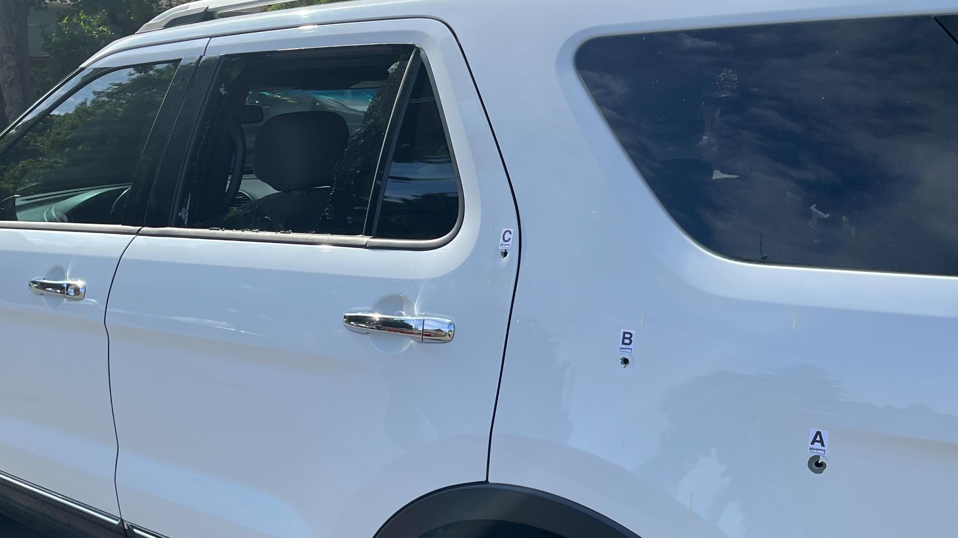Vehicles hit by stray bullets from SE Portland shooting | kgw.com