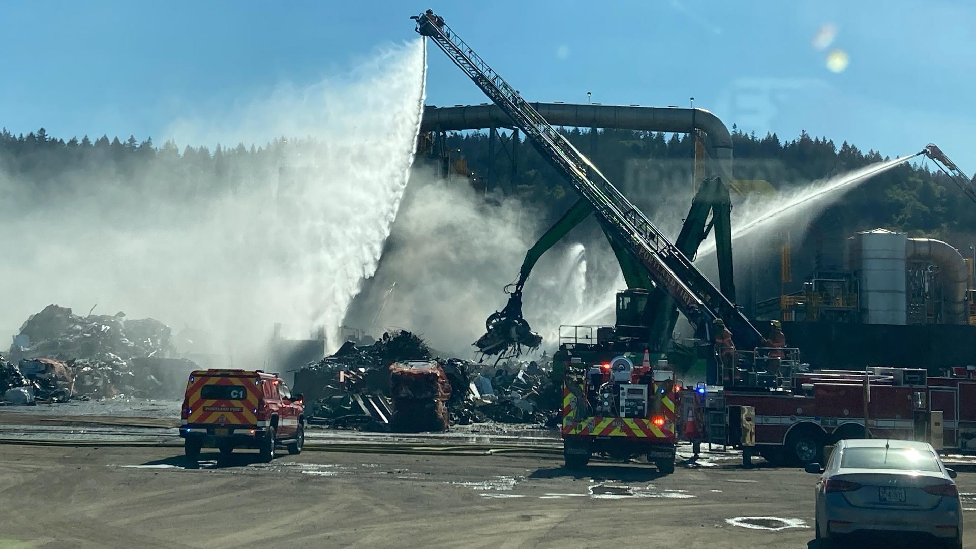 Fire extinguished in North Portland at Schnitzer Steel facility | kgw.com