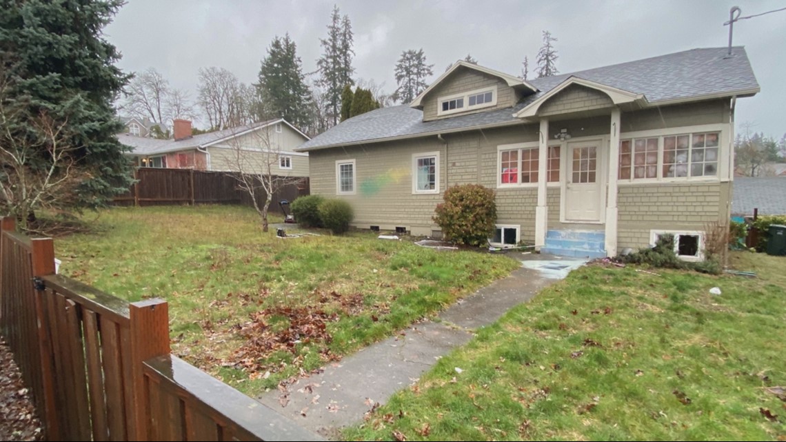 Racial slur painted on West Linn home over Christmas weekend | kgw.com