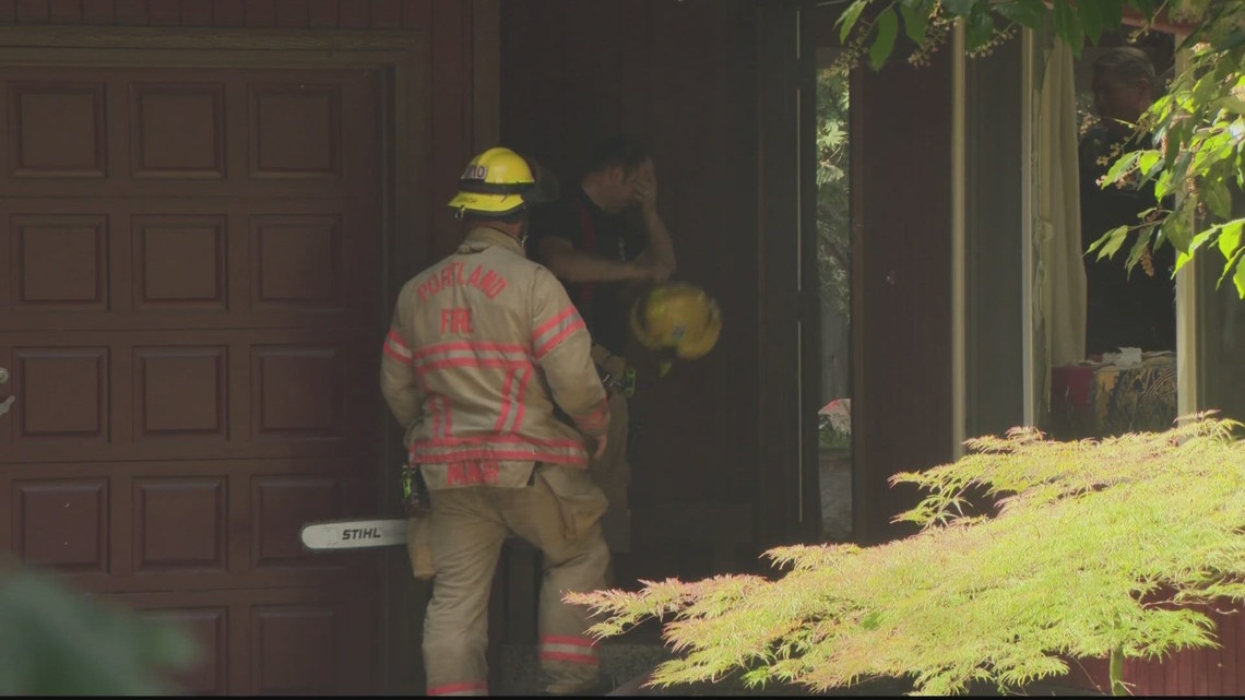Portland firefighters battle shed fire in Southwest despite high ...