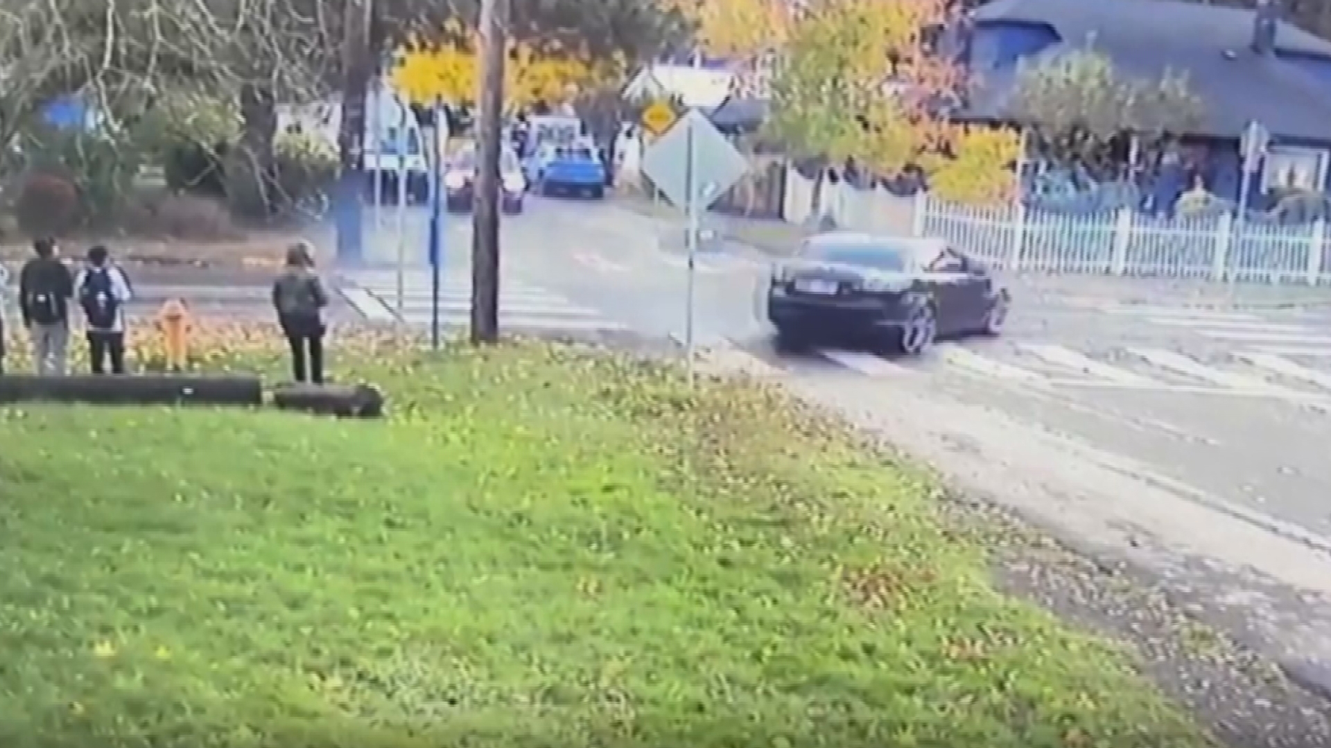 Neighbors complain of unsafe driving at Northeast Portland intersection ...