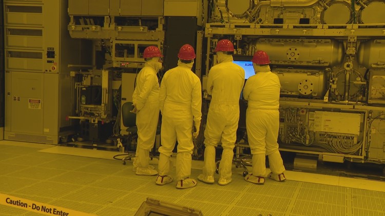 Intel plant in Hillsboro will produce next generation microchips | kgw.com