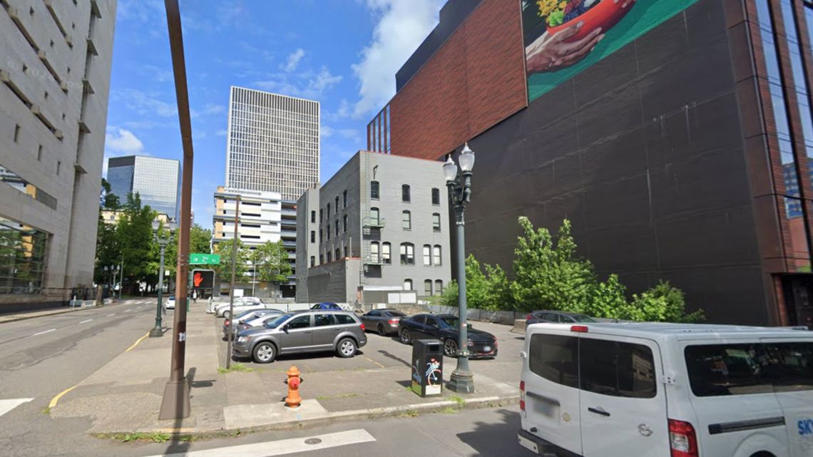 Downtown Portland land set for food cart pod, not hotel | kgw.com